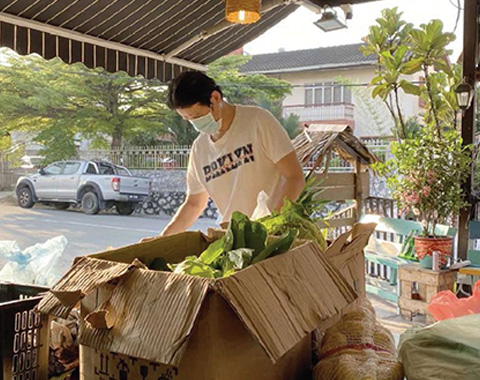 Restaurateurs Branch Into Produce Delivery – #KitaSapotKita